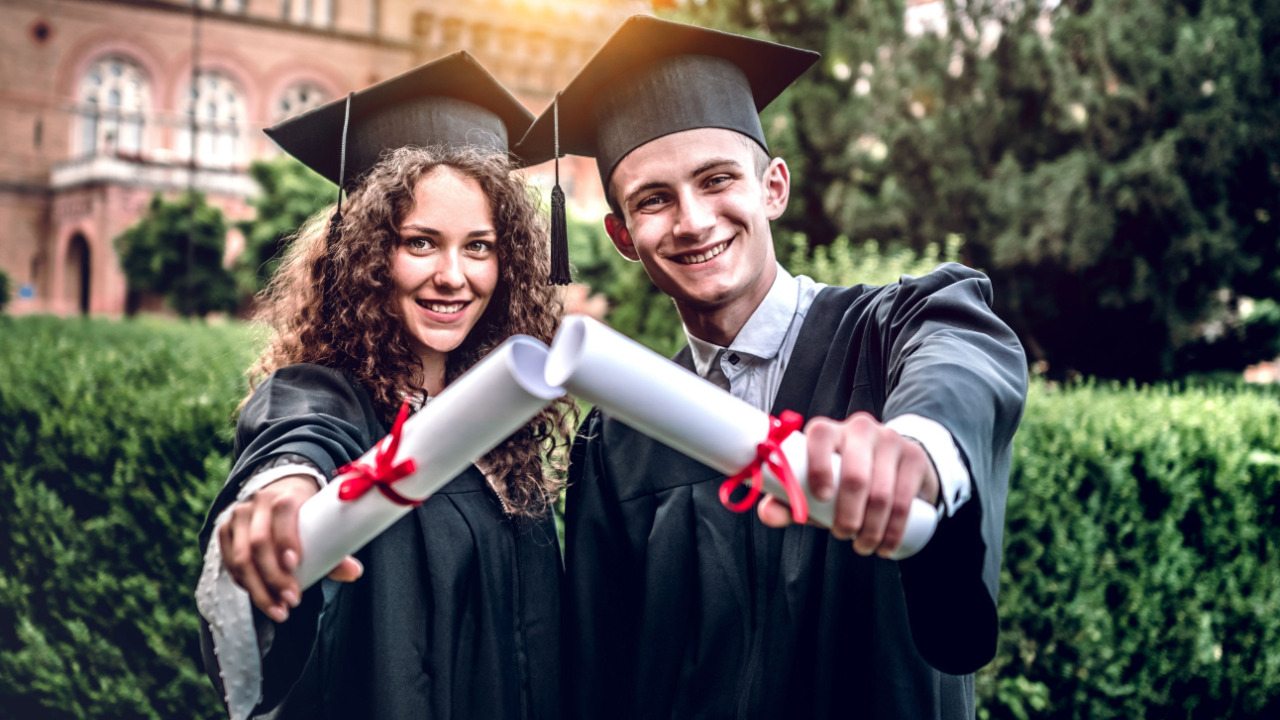 Best 10 Reasons to Study Abroad for Indian Students